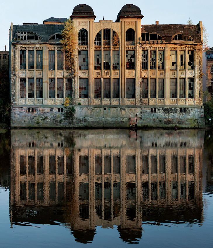 City Spirit- YUNYI LIU Solo Exhibition | TFAM